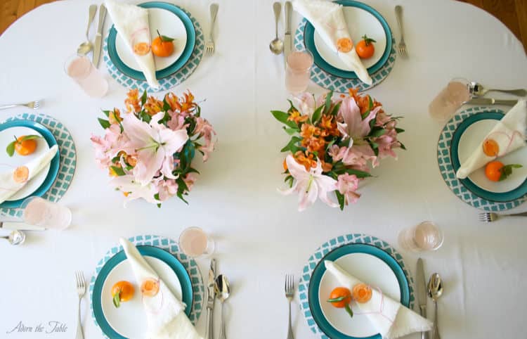 5 Easy Centerpieces with Candles - Adorn the Table