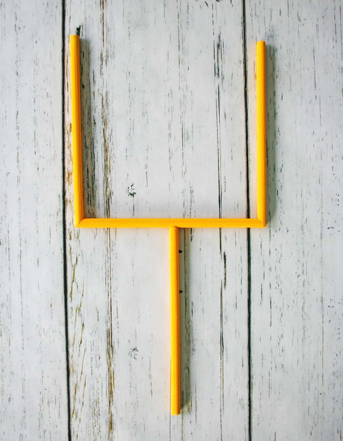 How to Make Football Goalposts for a Party - Adorn the Table