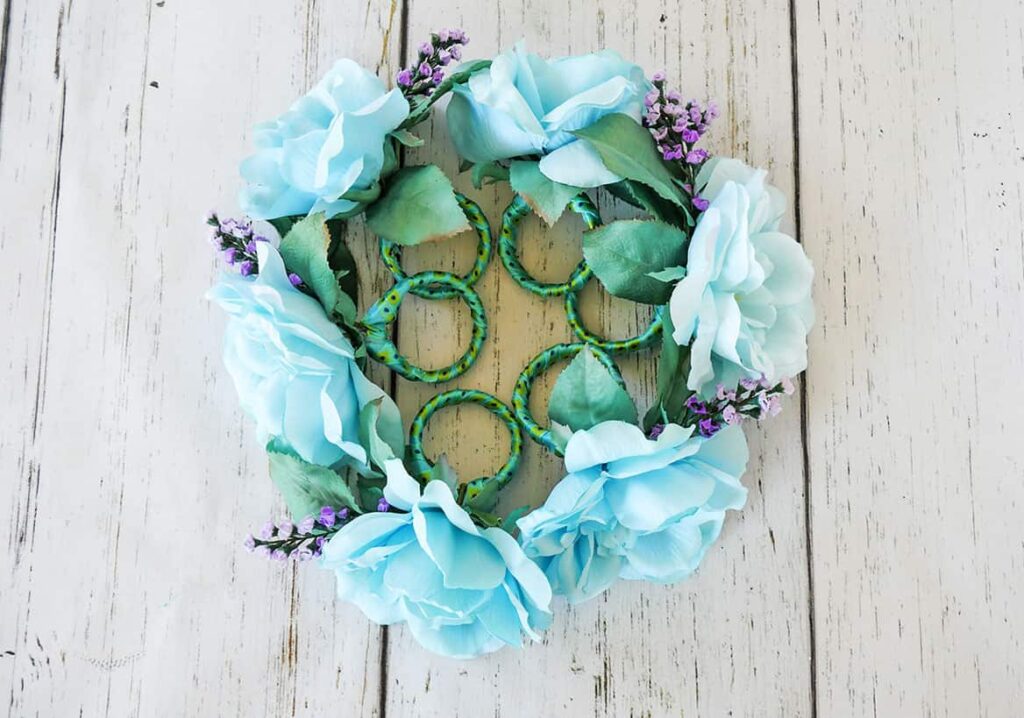 Easy Flower Napkin Ring DIY - Adorn the Table