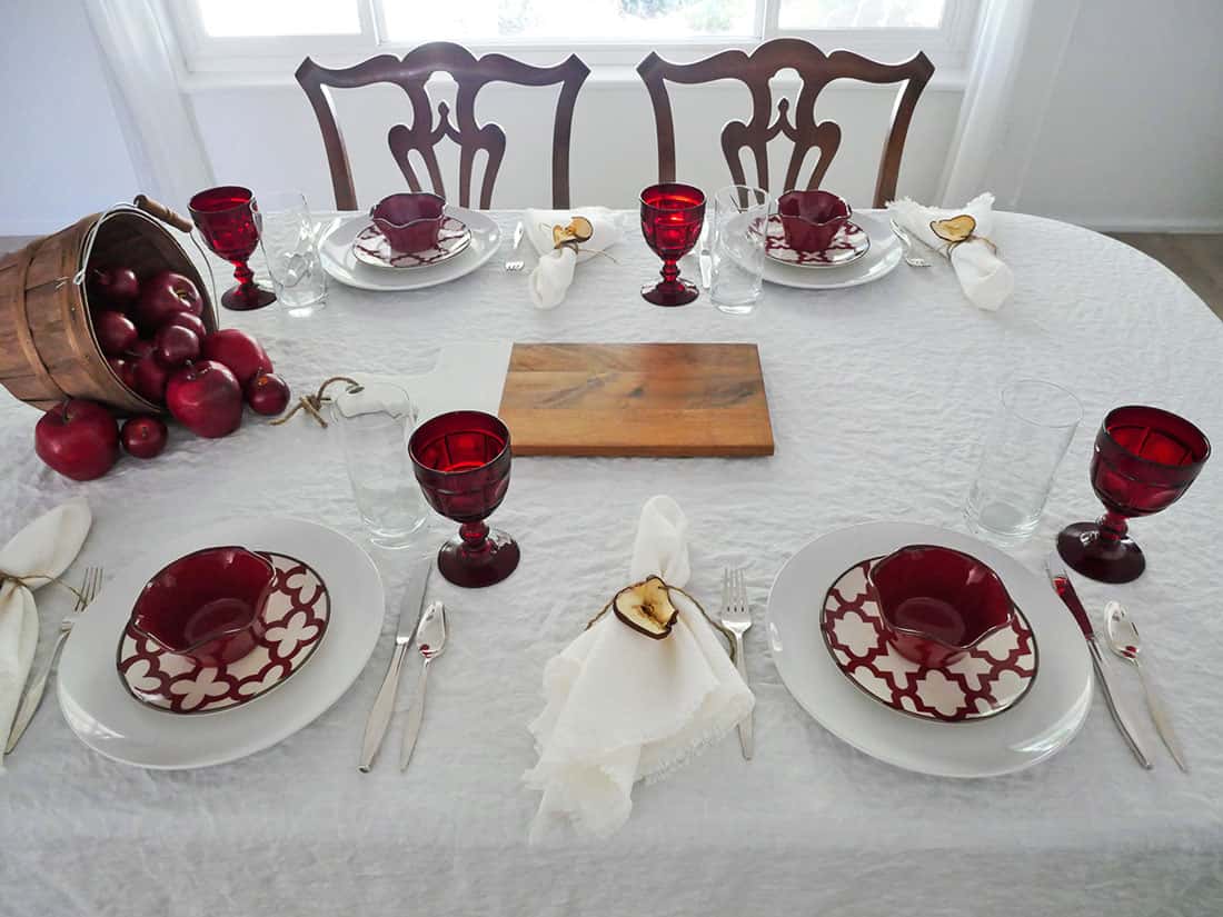 Rustic Elegance: Creating a Chic Farmhouse Apple Harvest Fall ...