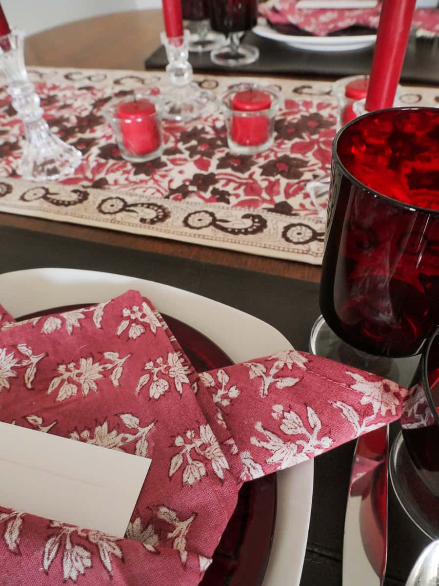 A Romantic Table Setting for Two: Simple Elegance Inspired by Him ...