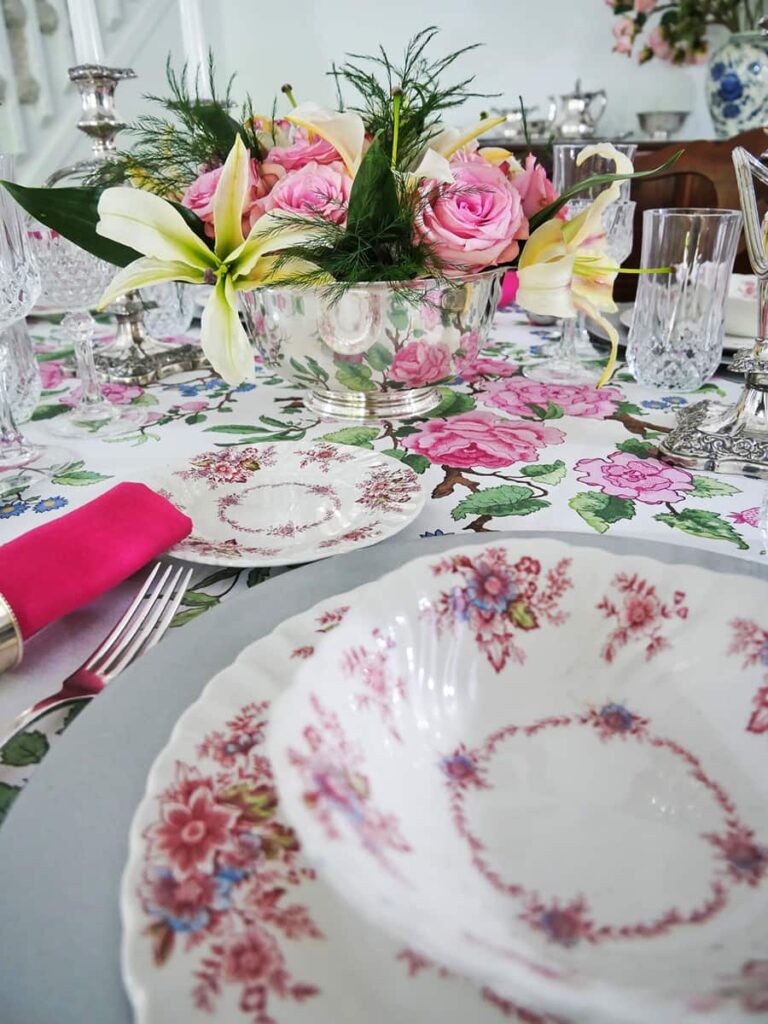 How to Create a Bridgerton Inspired Tablescape: Elegant & Timeless ...