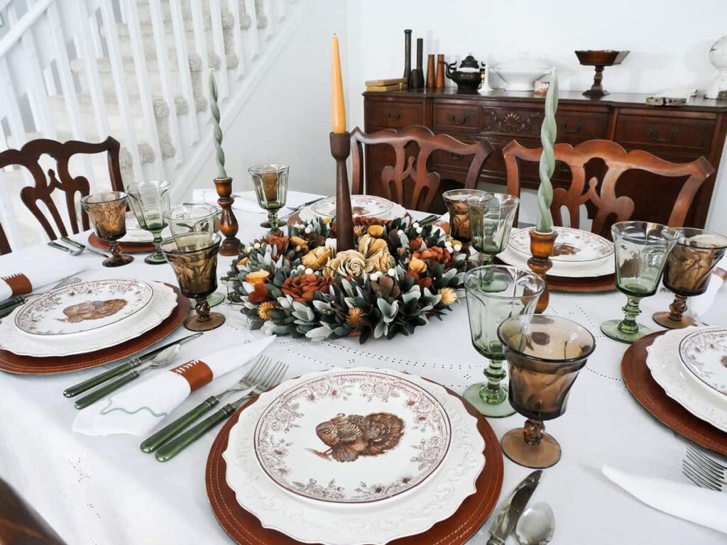 How to Create a Stunning Thanksgiving Table Setting: A Step-by-Step ...